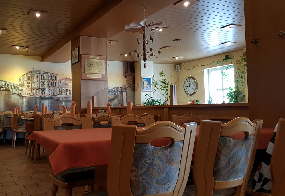 Restaurant Gambrinus Ronneburg. Italienische Küche mit Eisbar.